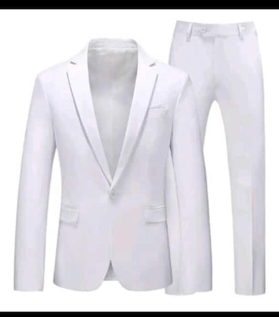 DIE CAPRI SUITS - Debbydot Attractions